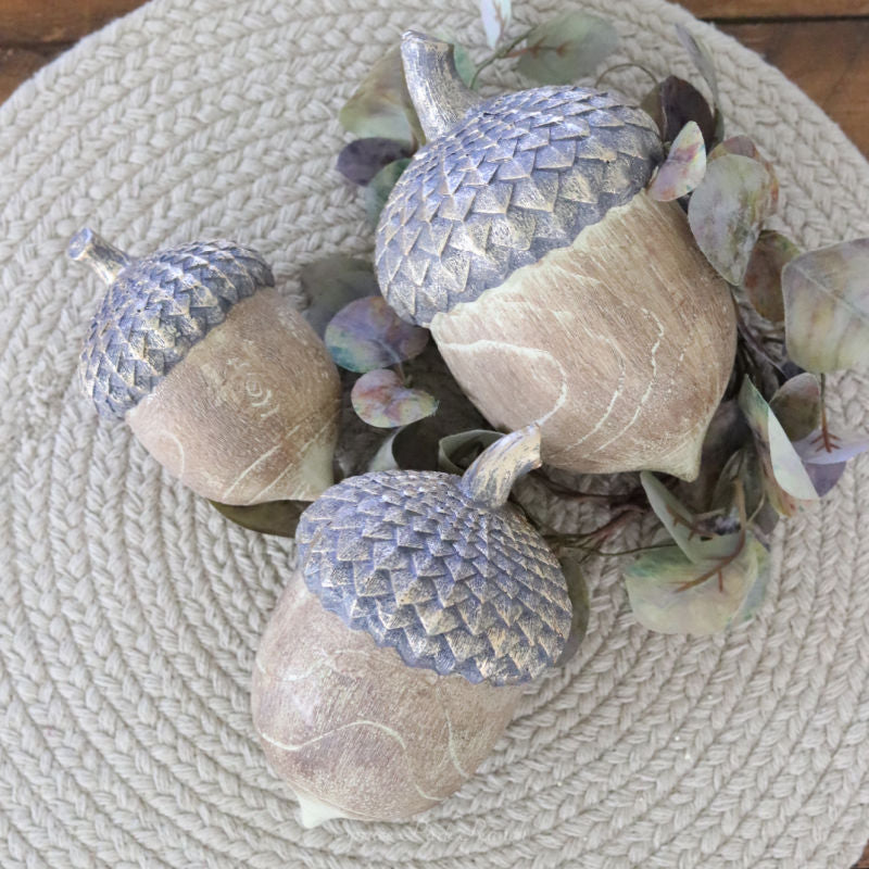 Wood Look Acorn – Spruce Park Ranch