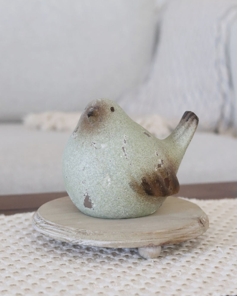 Distressed Chubby Bird – Spruce Park Ranch