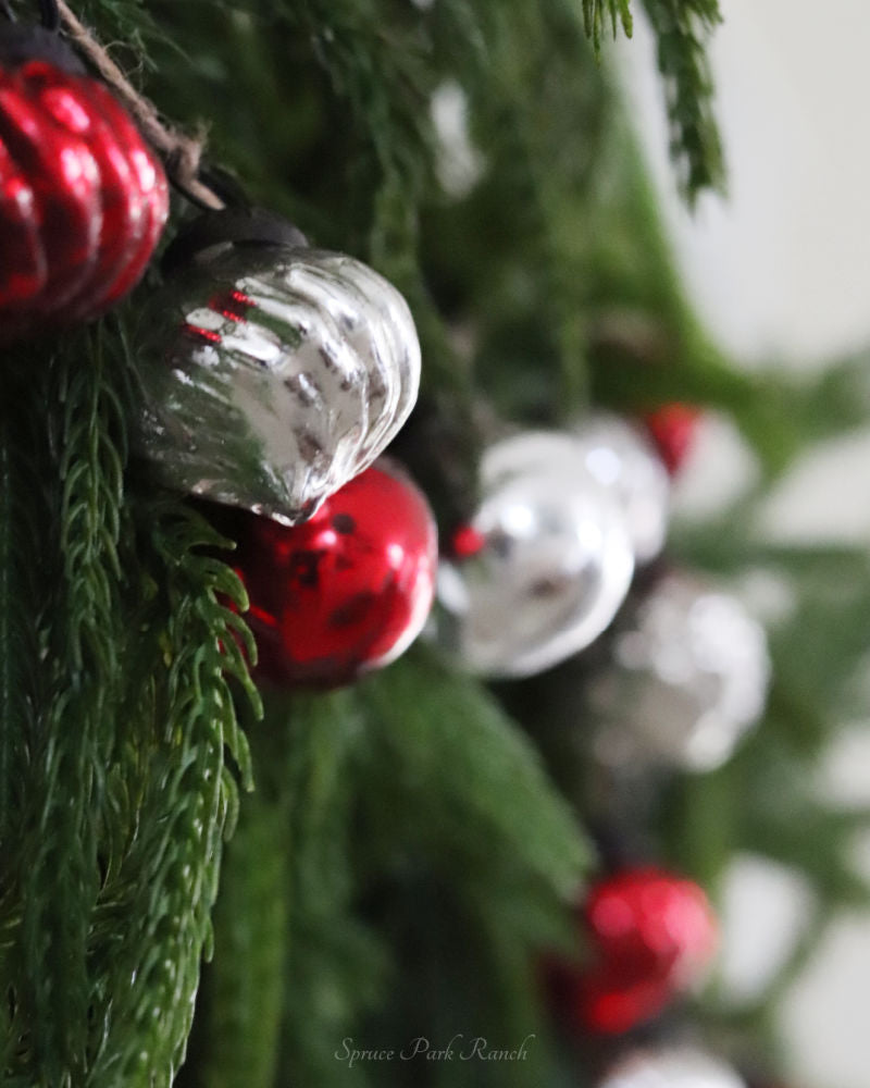 Glass Red and Silver Garland – Spruce Park Ranch